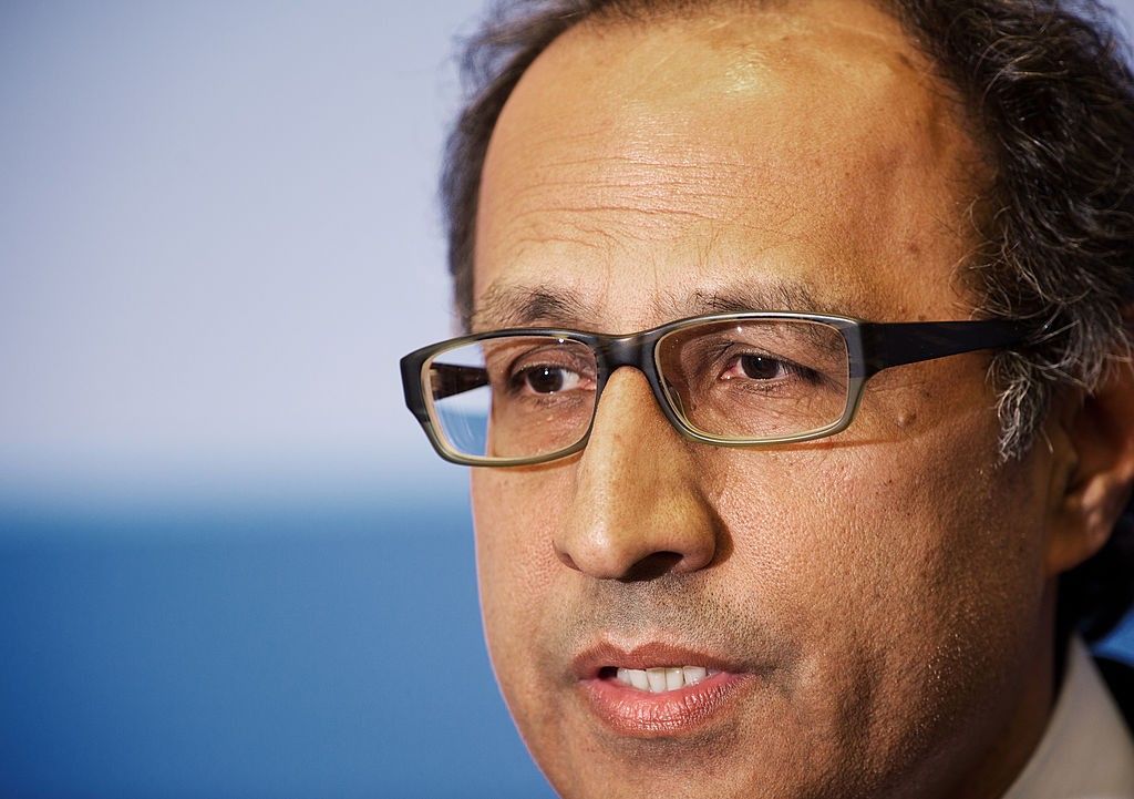 Abdul Hafeez Shaikh, Pakistan's outgoing finance minister, tests ...