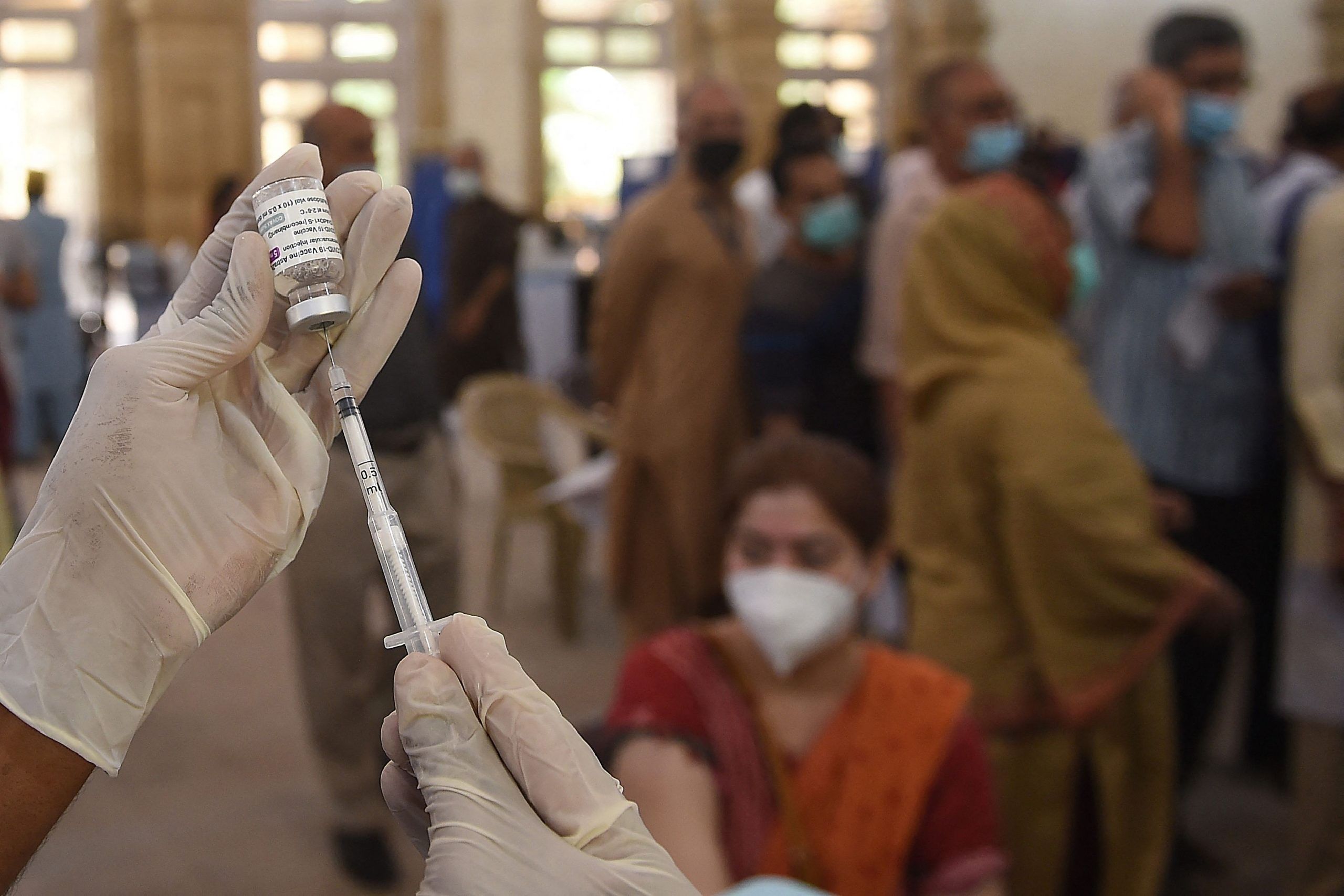 Pakistan: Vaccine registration for 30+ begins on May 16 amidst low ...