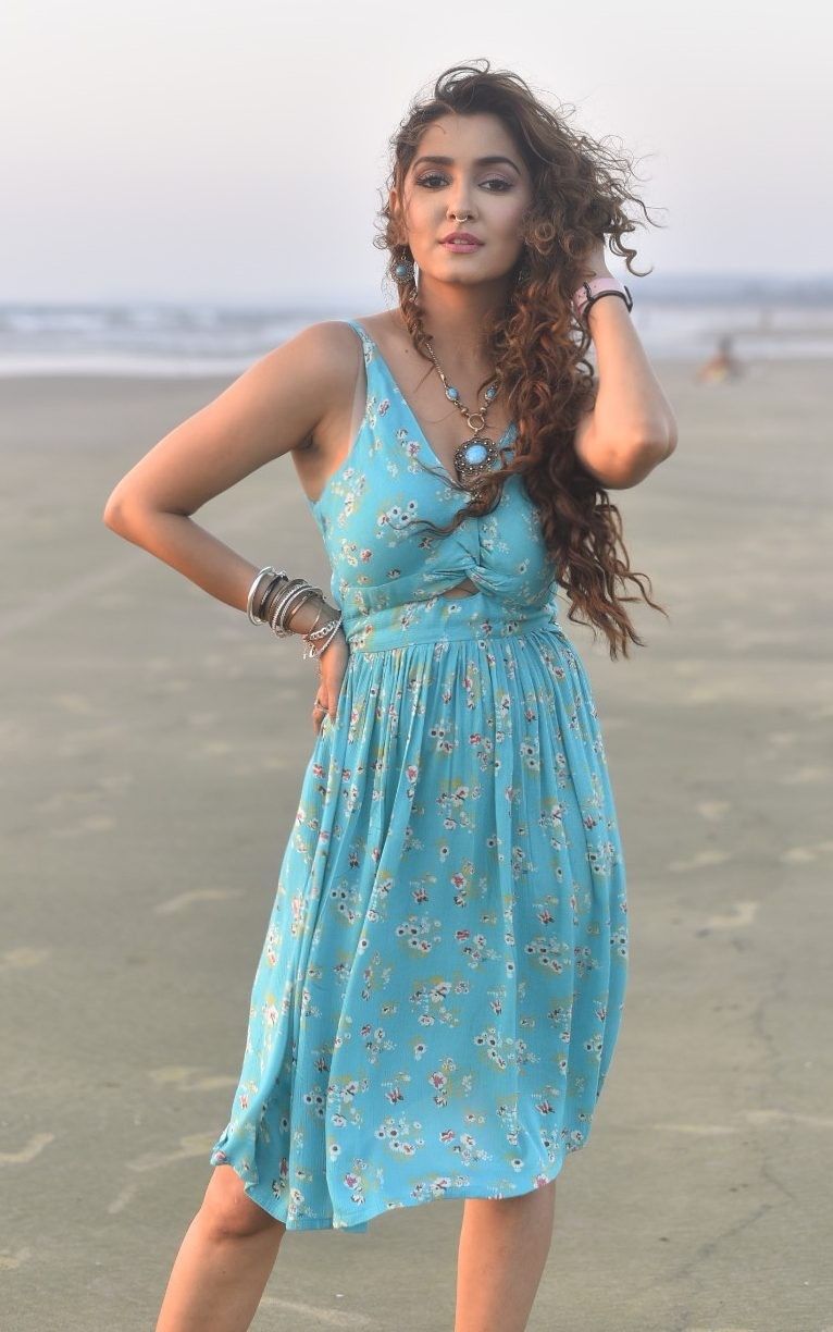 Srishti Jain: Talented TV Star’s Big Cinema Leap - GG2