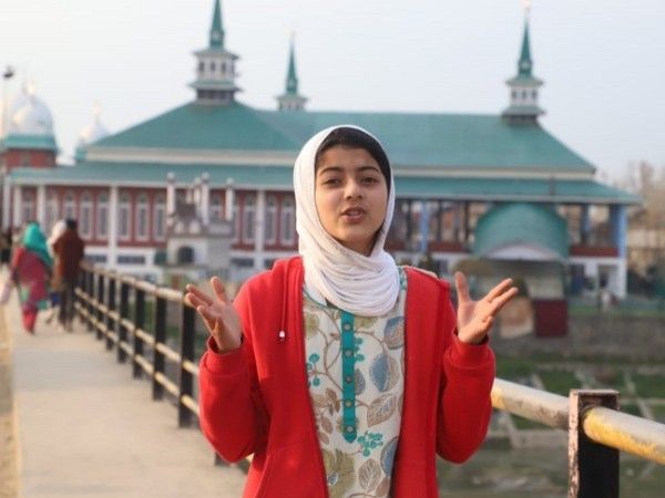 10-year-old influencer Aqsa Masrat takes internet by storm with her ...