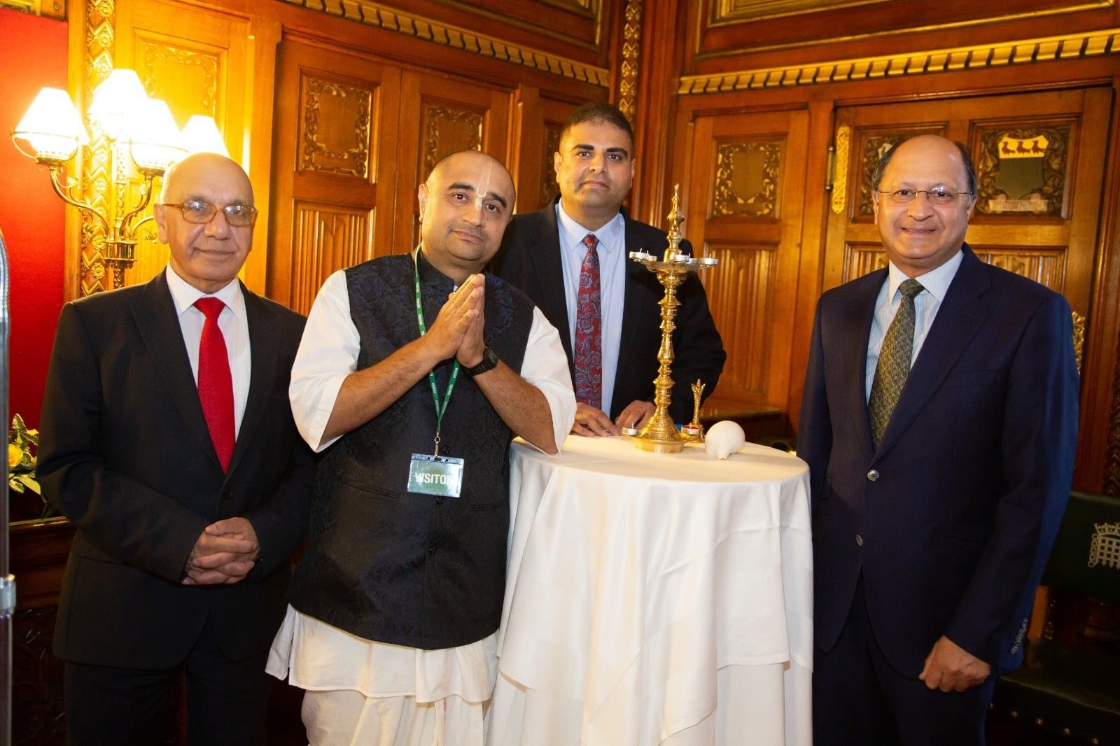 Navendu Mishra MP hosts Diwali celebrations - EasternEye