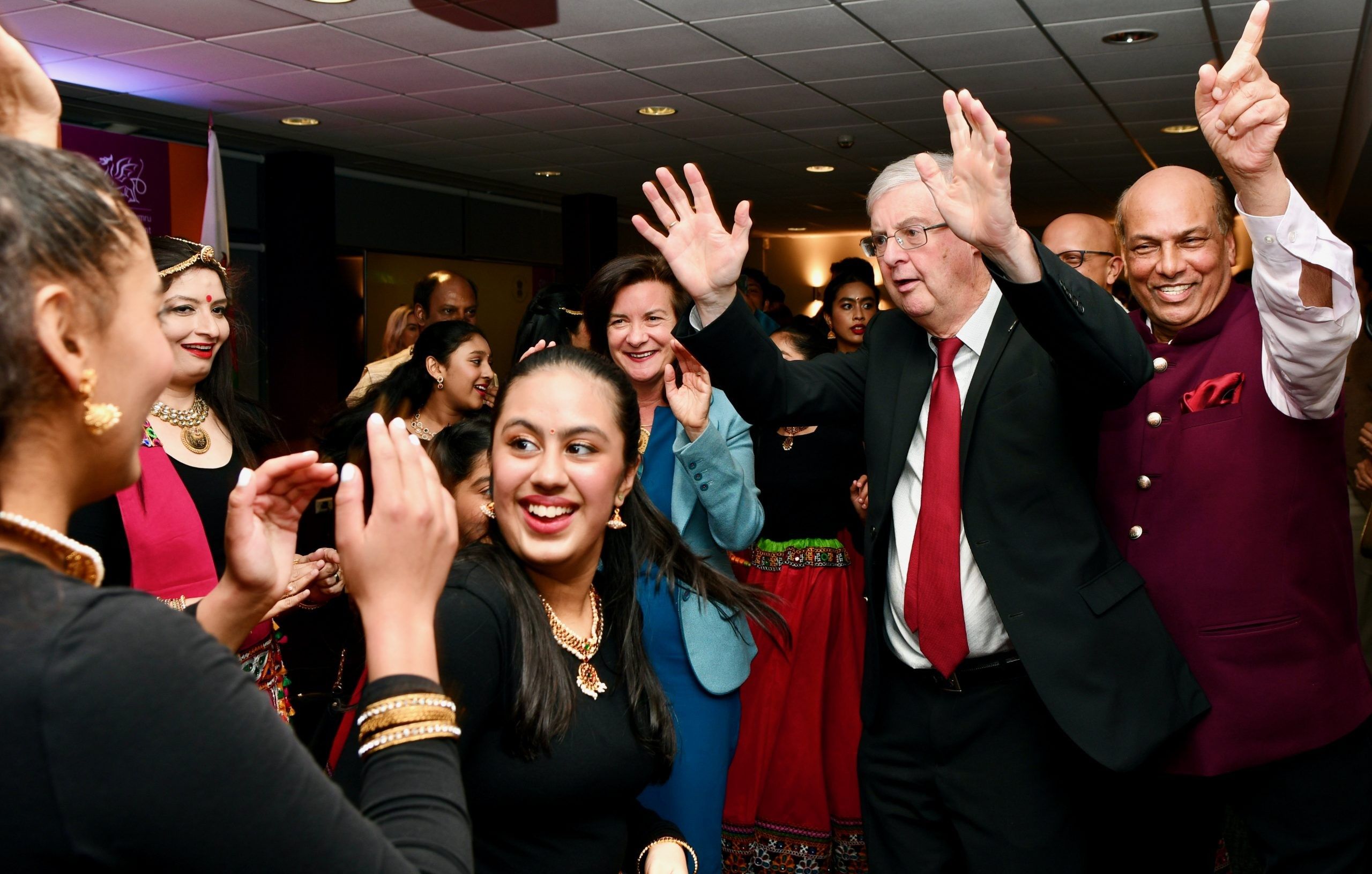 Welsh first minister joins traditional Indian dancing at official ...