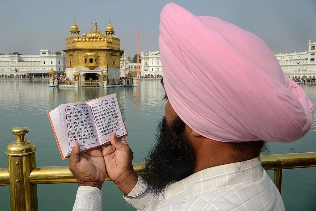 Sikhs Praying