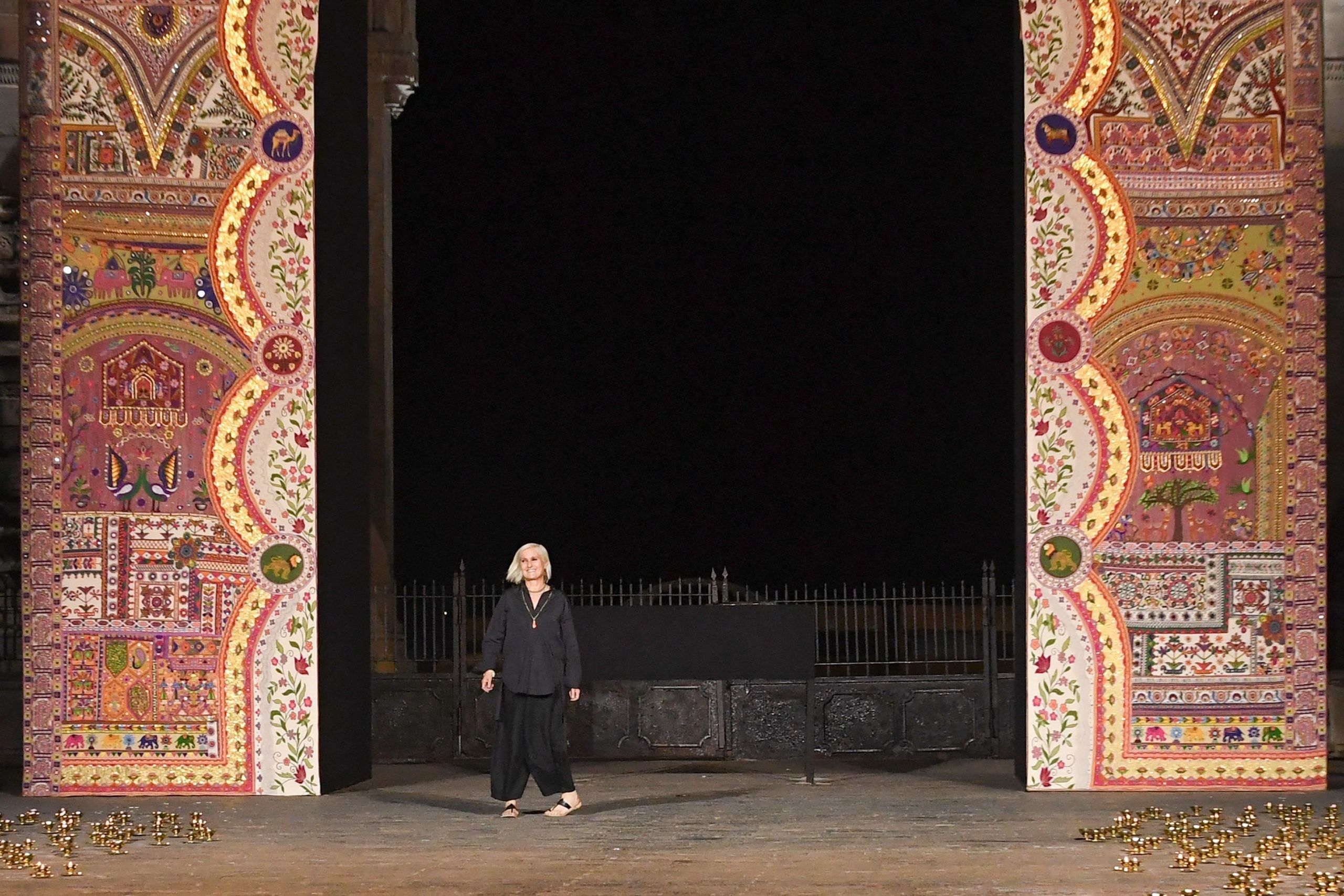 Dior pays homage to India in Mumbai fashion show - EasternEye