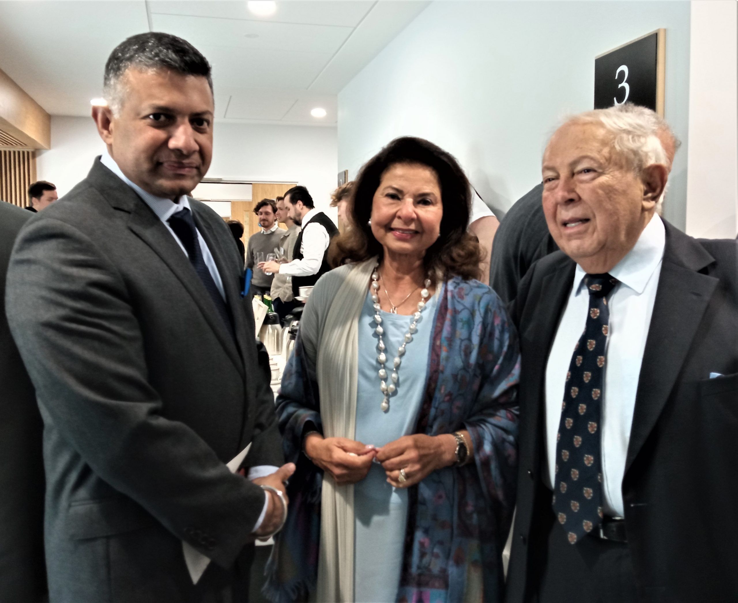 Cambridge College Names Building After Cipla Chief Yusuf Hamied Gg2