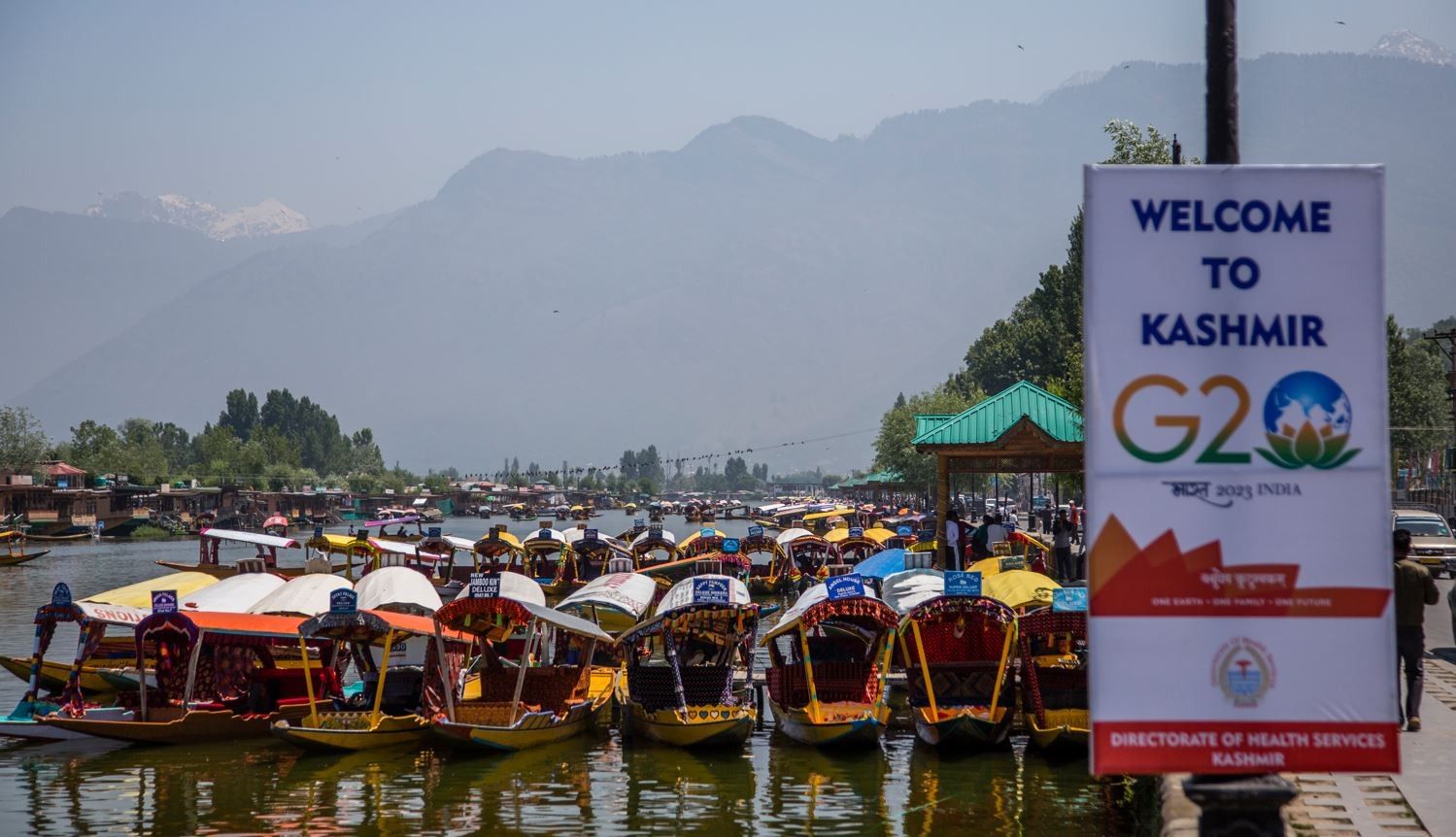 India hits out at Pakistan for raising Kashmir at UN meet - EasternEye