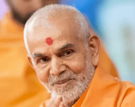 BAPS Swaminarayan Sanstha chief begins five-week trip to UK - EasternEye