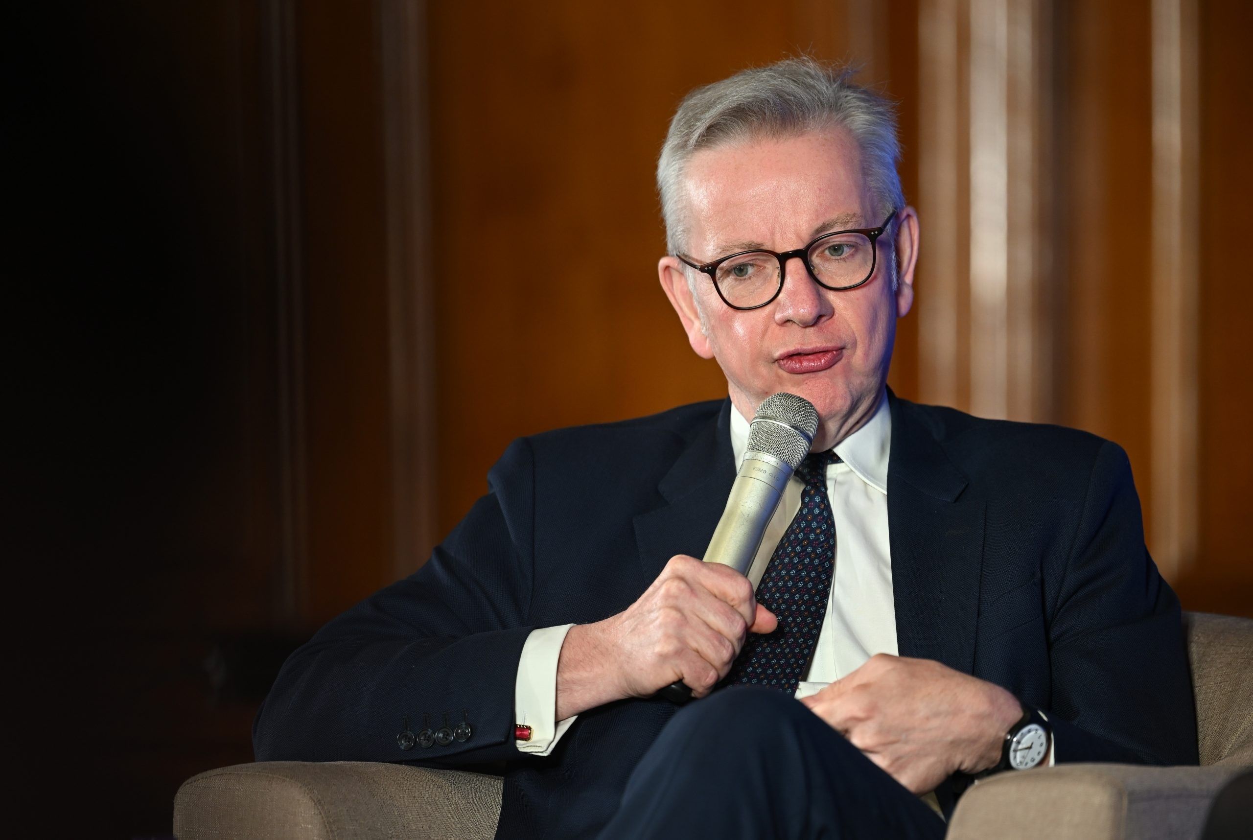 Senior minister Michael Gove apologises for controversial lockdown ...