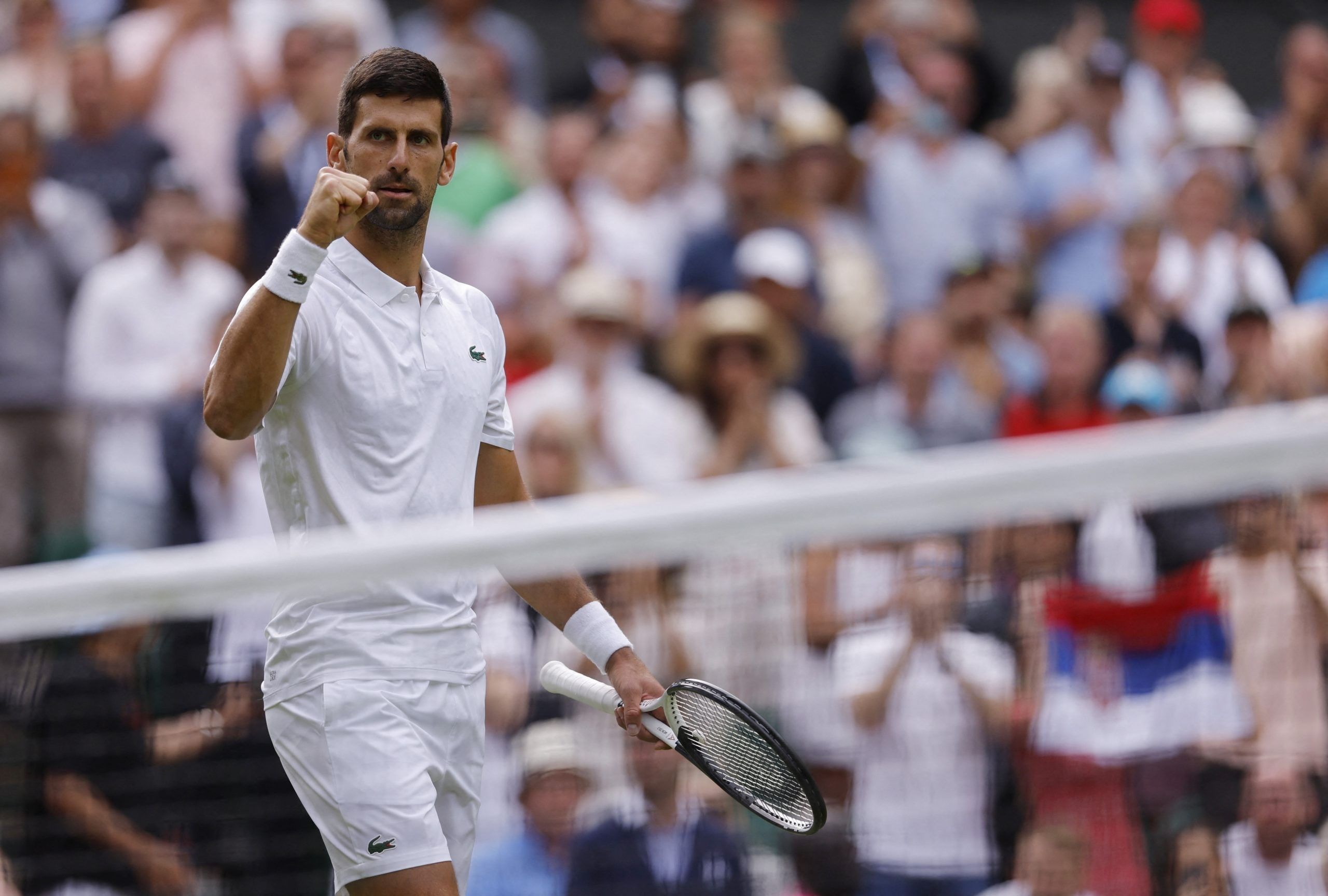 Wimbledon 2023: Djokovic and Swiatek cruise to victories as rain delays ...