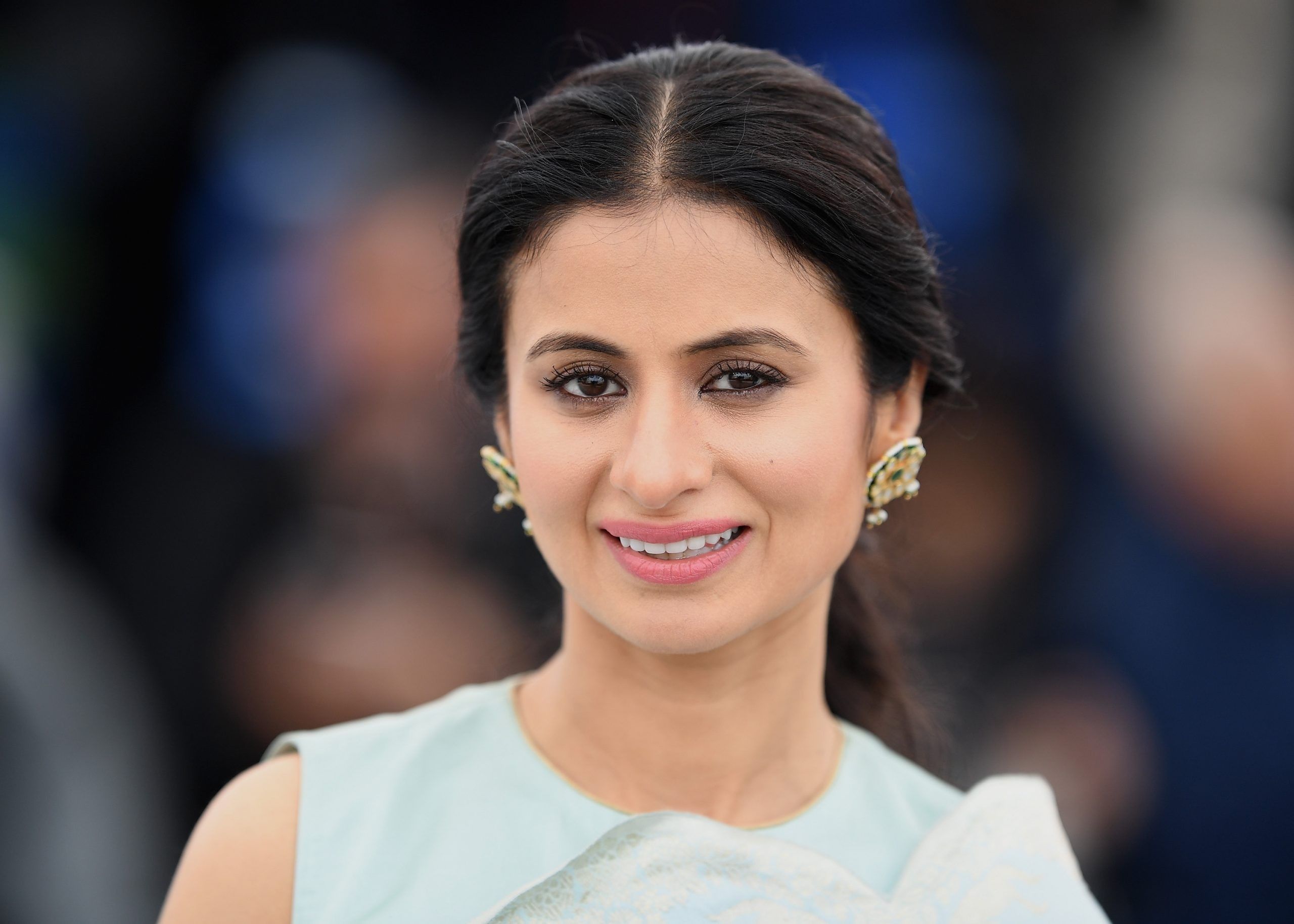 Rasika Dugal receives SAFA Award at Chicago South Asian Film Festival - EasternEye