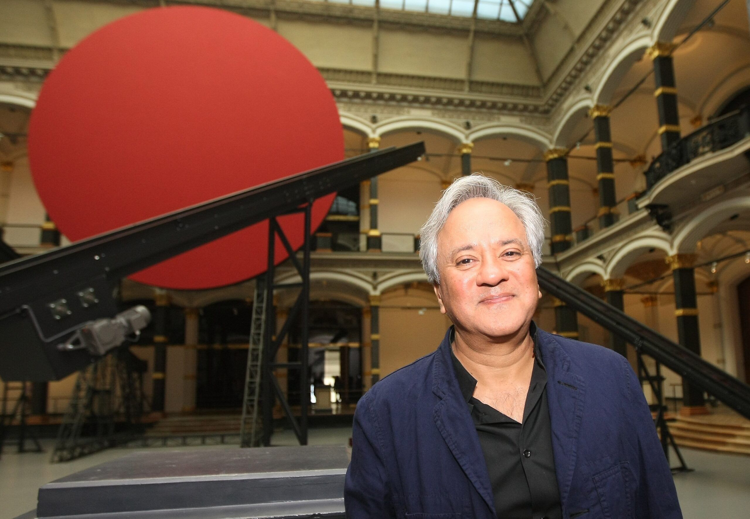 Sculptor Anish Kapoor to debut new collection of Vantablack paintings ...