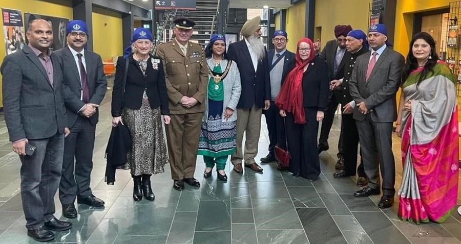Diplomat Raj Aggarwal Organises Celebration Of 554th Birthday Of Guru ...