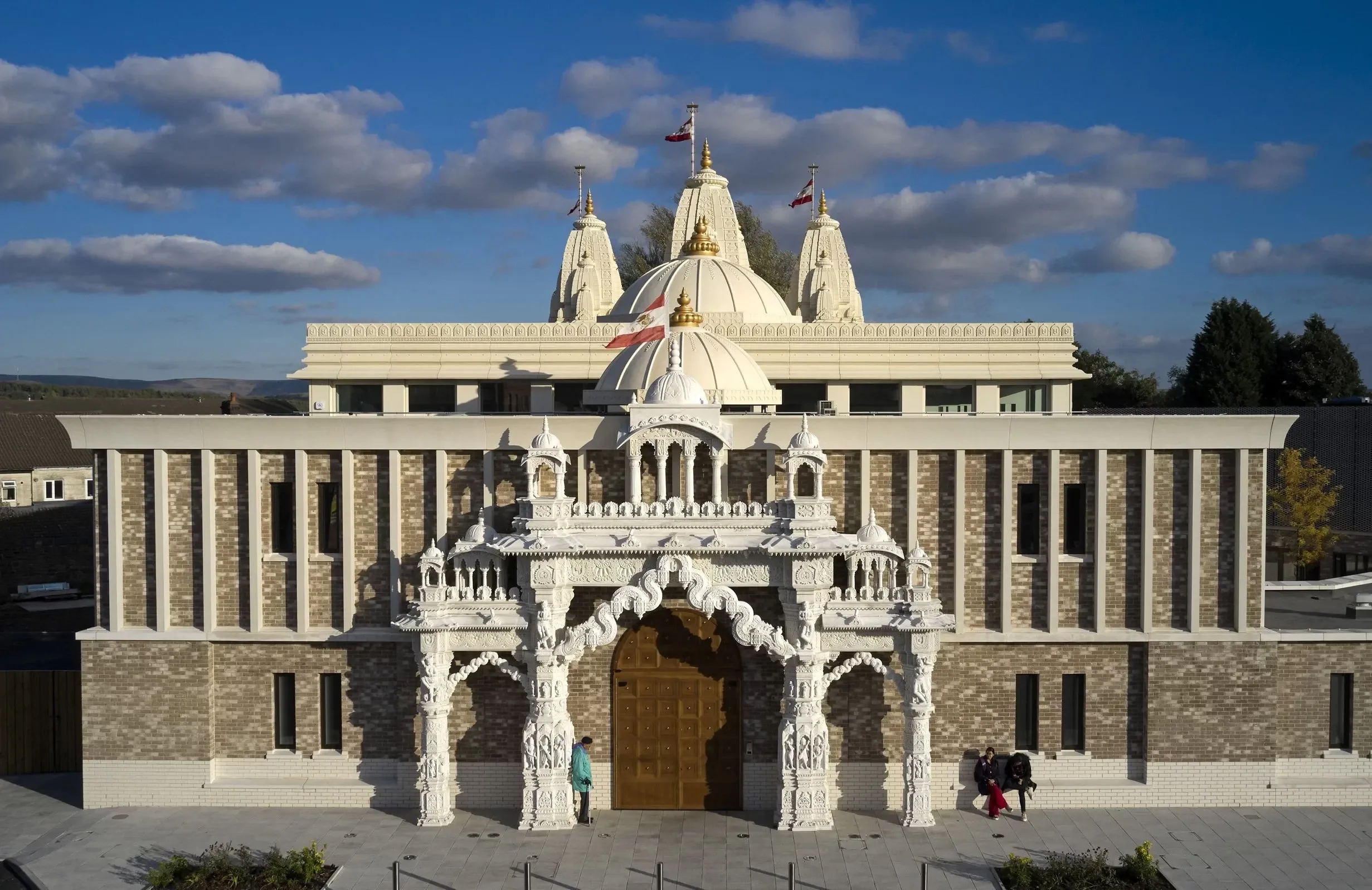 Shree Swaminarayan Mandir in Oldham partners with women’s charity to ...