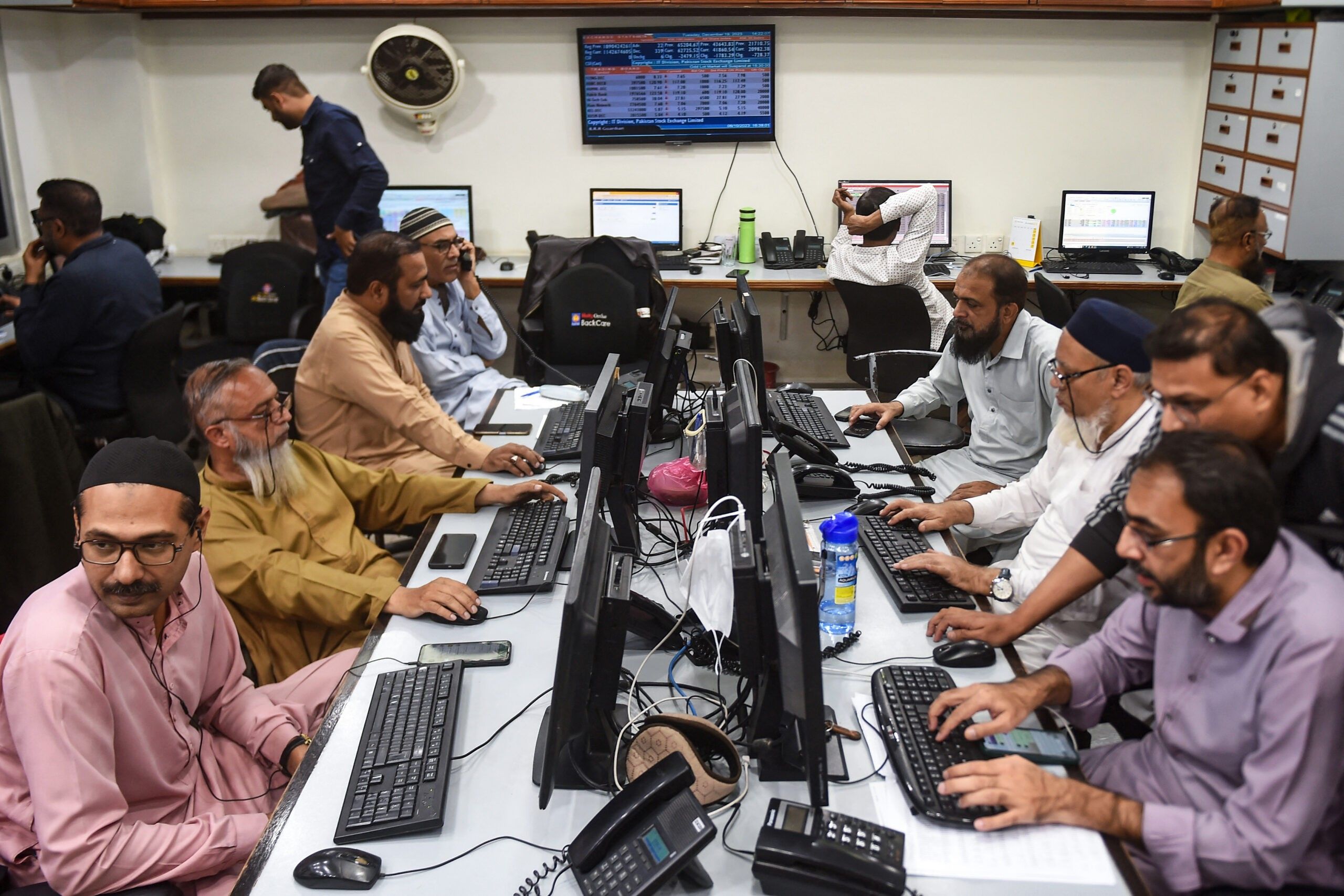 Pakistan central bank holds interest rates ahead of polls next week ...