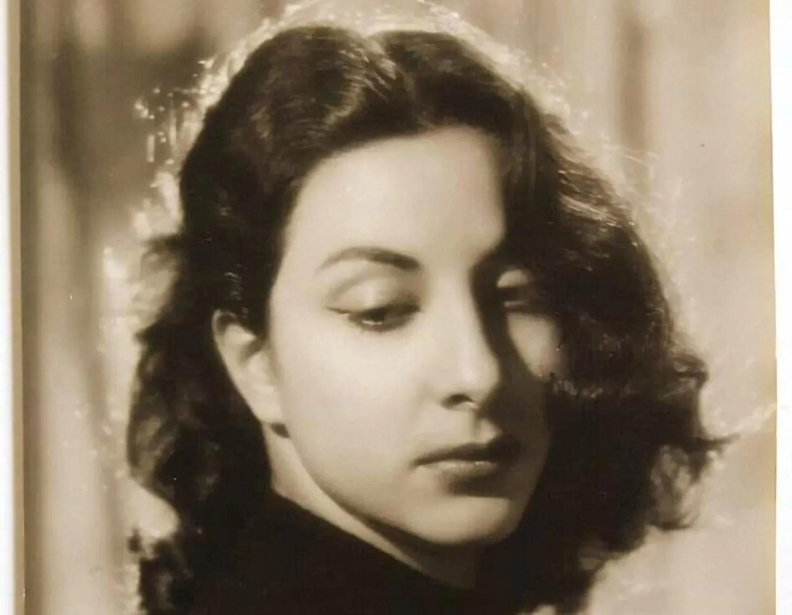 Nargis: Leading lady who took Bollywood global - EasternEye
