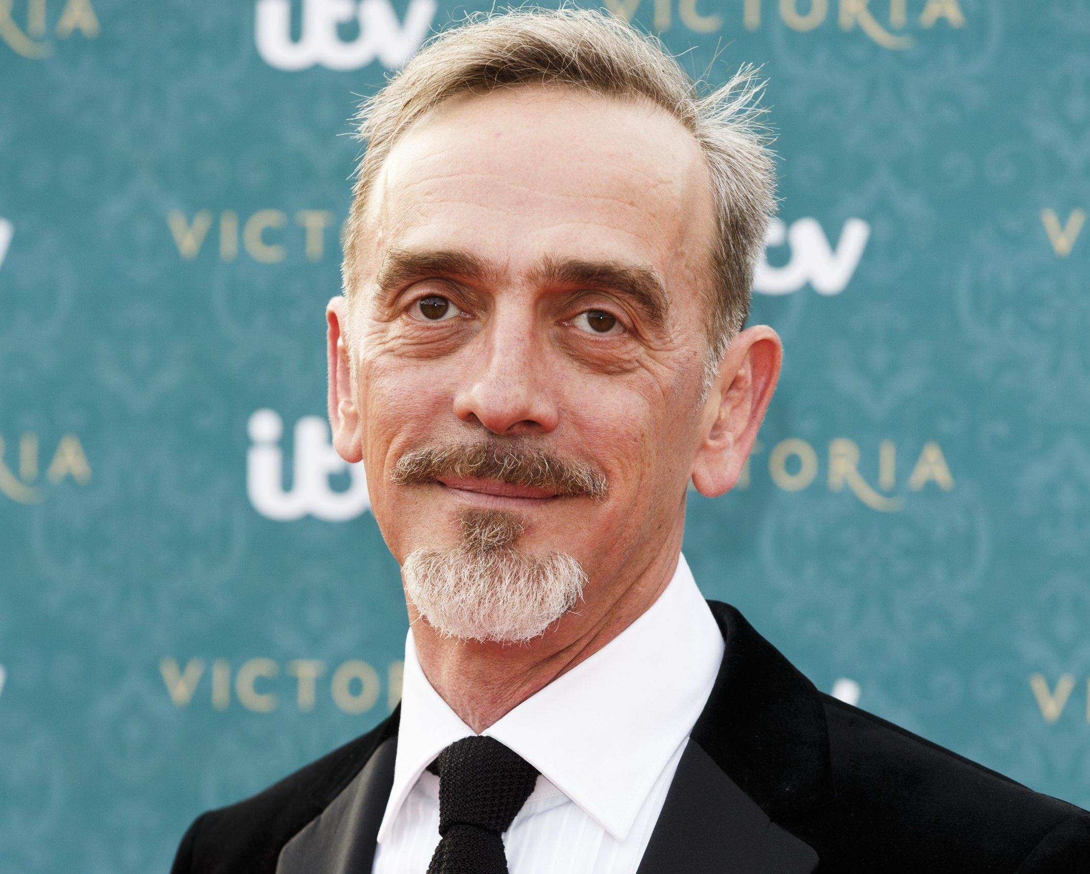 British actor Adrian Schiller passes away aged 60 - EasternEye
