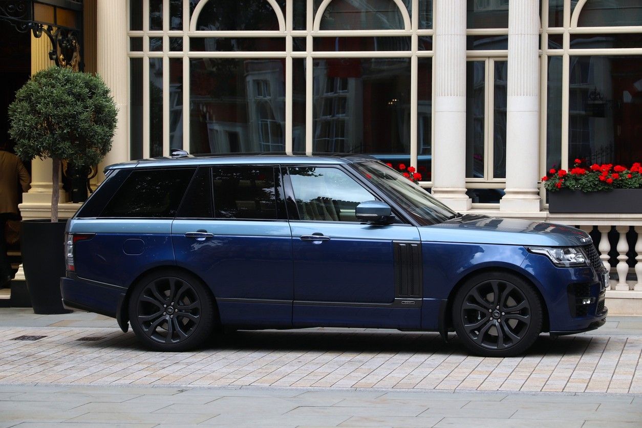 Asian billionaire buys Queen Elizabeth’s car - EasternEye