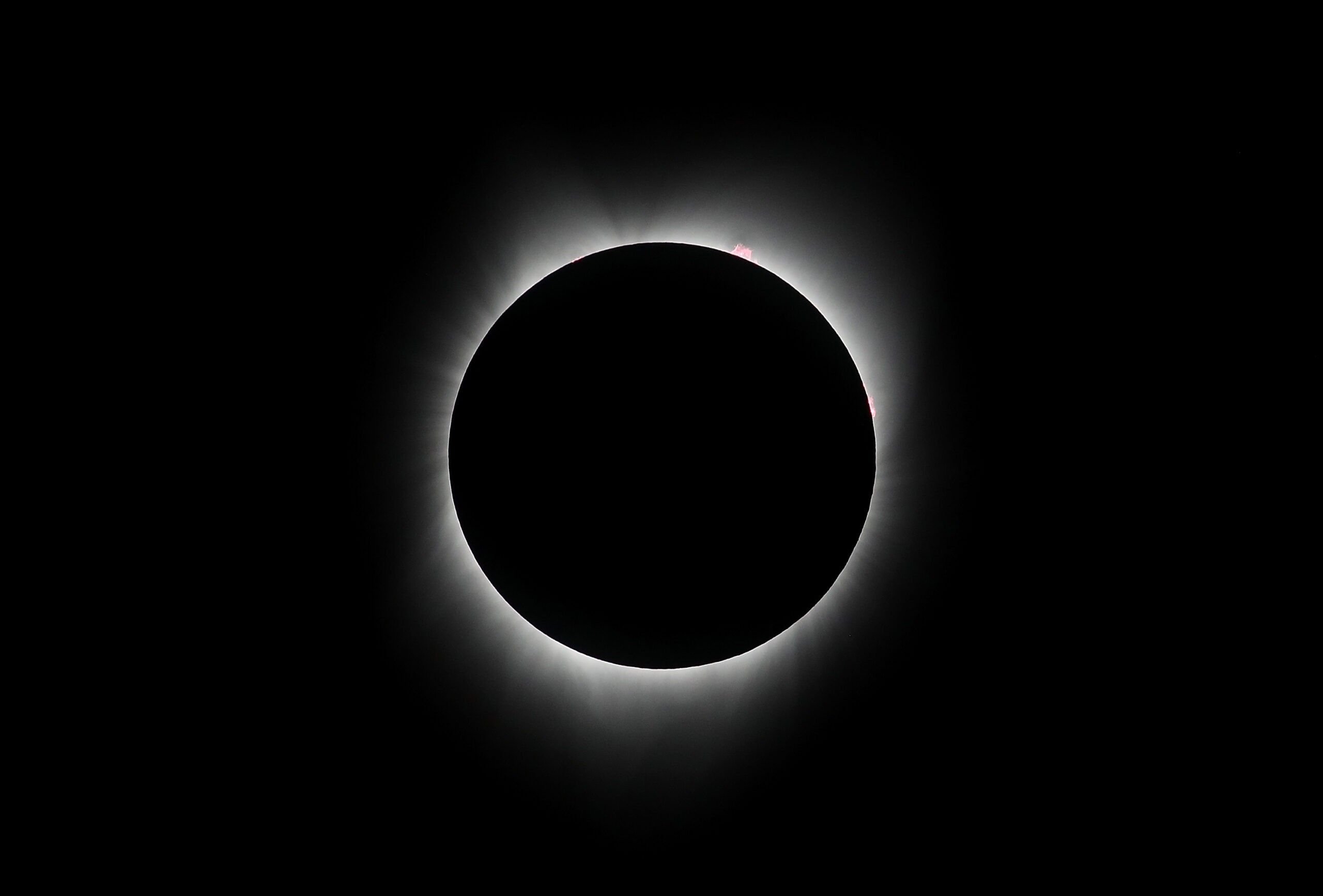 Bournemouth remembers, reflecting on the total solar eclipse of 1999 ...