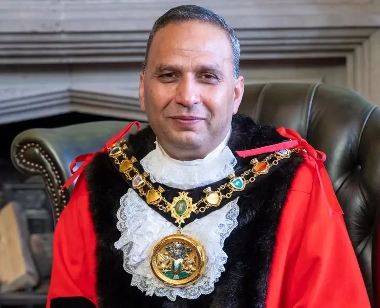 Shakil Ahmed sworn in as new mayor of Rochdale - EasternEye