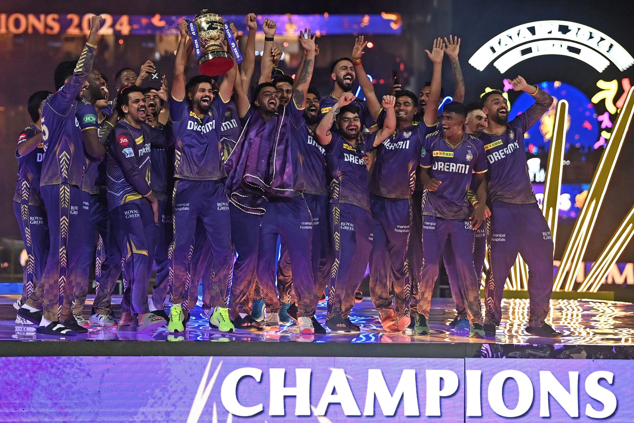 Kolkata thrash Hyderabad to win IPL title for third time - EasternEye