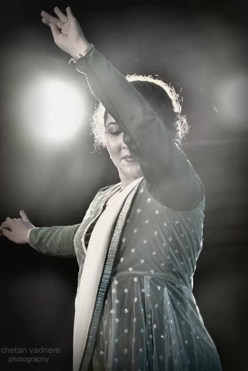 TOP 10 dance moments of Ashwini Kalsekar - EasternEye