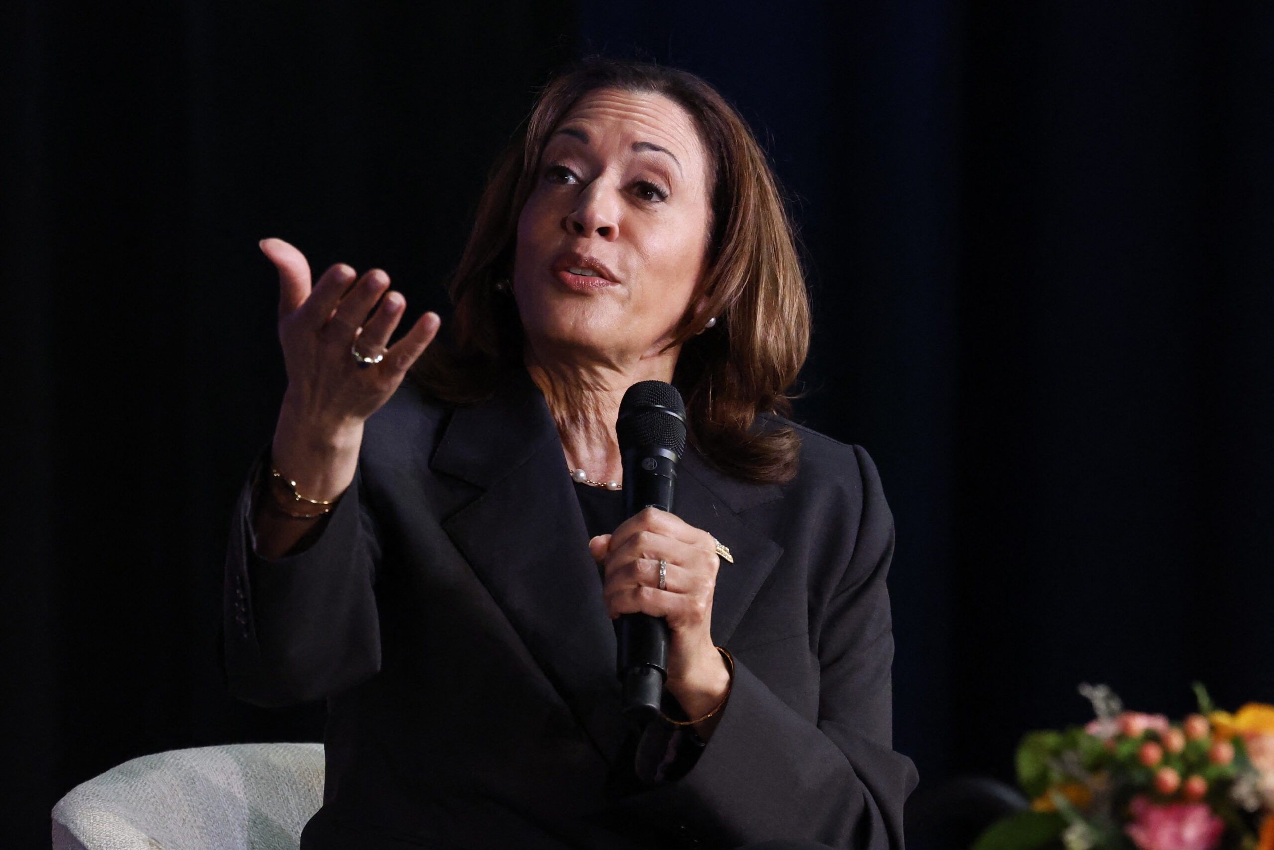 Kamala Harris gains support from Indian Americans - EasternEye