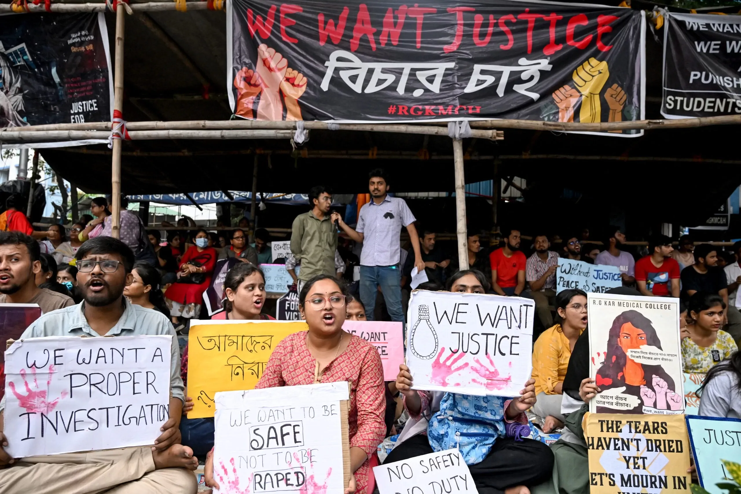 Protests escalate in India over Kolkata doctor's rape and murder ...