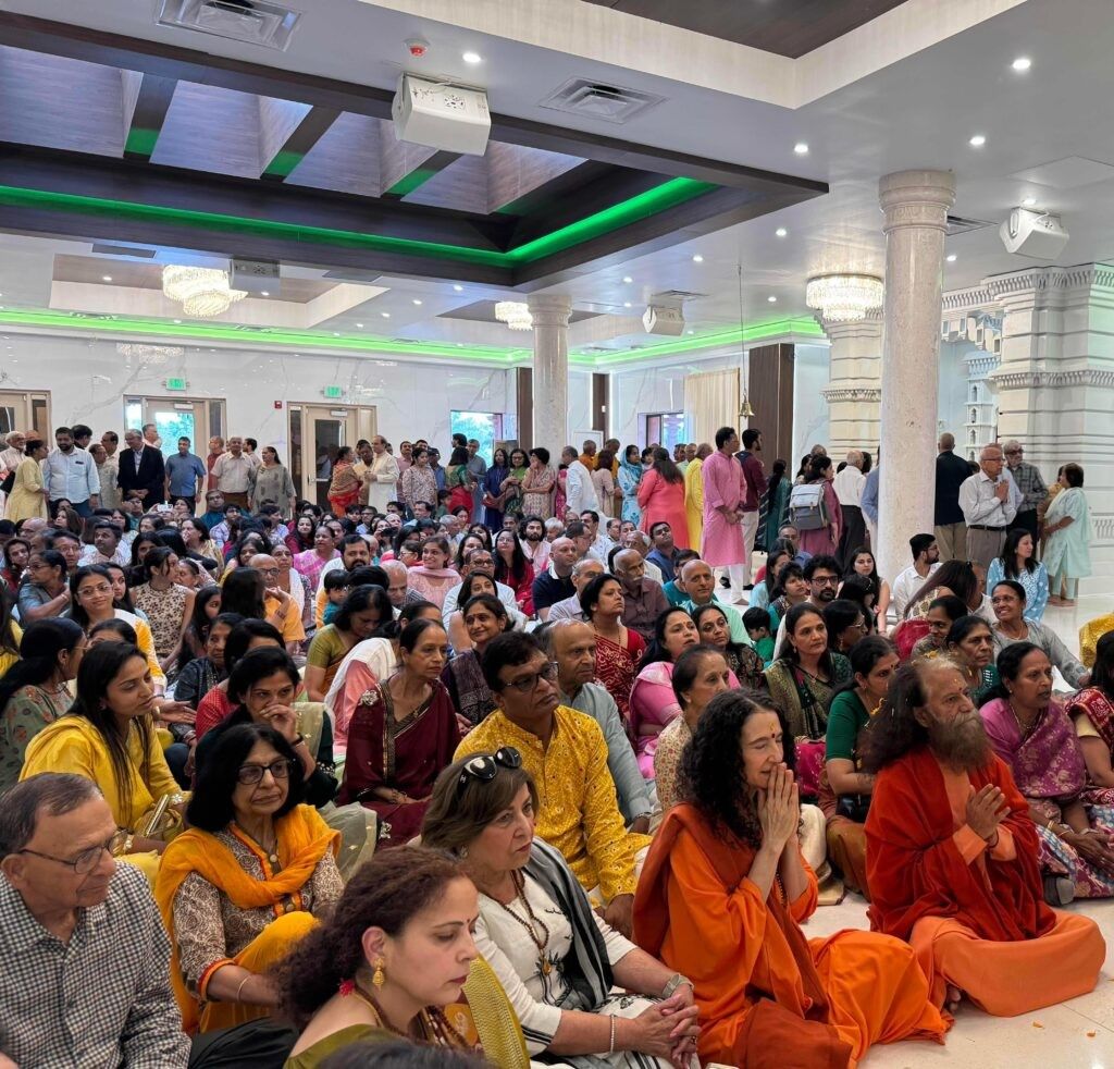 Hindu-Jain temple in US celebrates 40 years of religious unity - EasternEye
